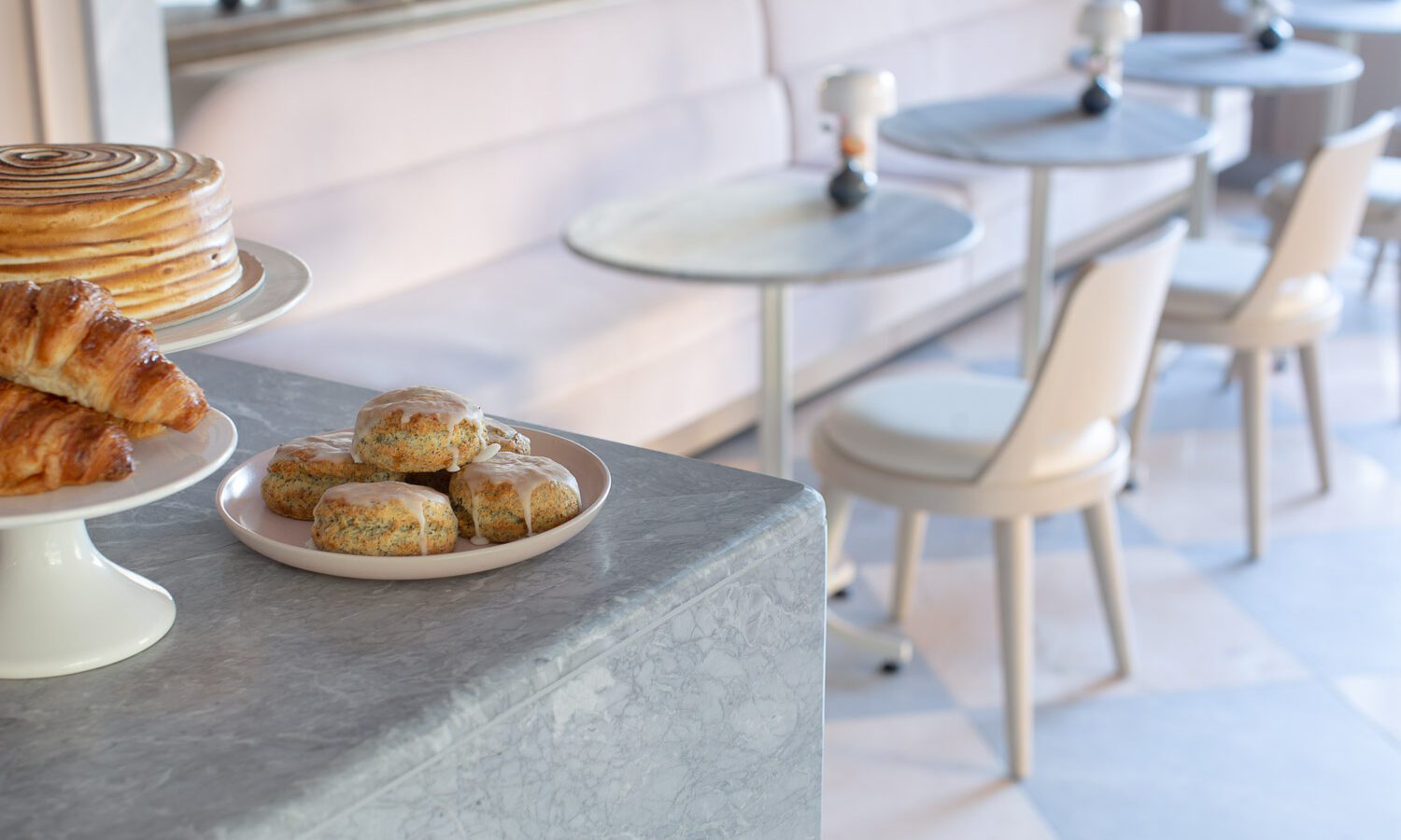 Cafe & Wine Bar In Nashville | The Pink Hermit